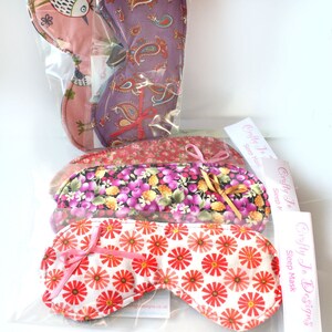 Festive Eye Mask, Cute Christmas Sleep Mask in Robin and Christmas ...