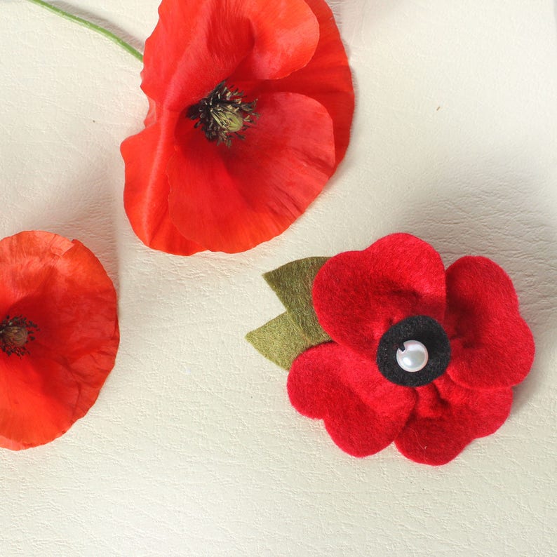 Handmade Red Felt Poppy Brooch Red Flower Brooch for a Poppy | Etsy