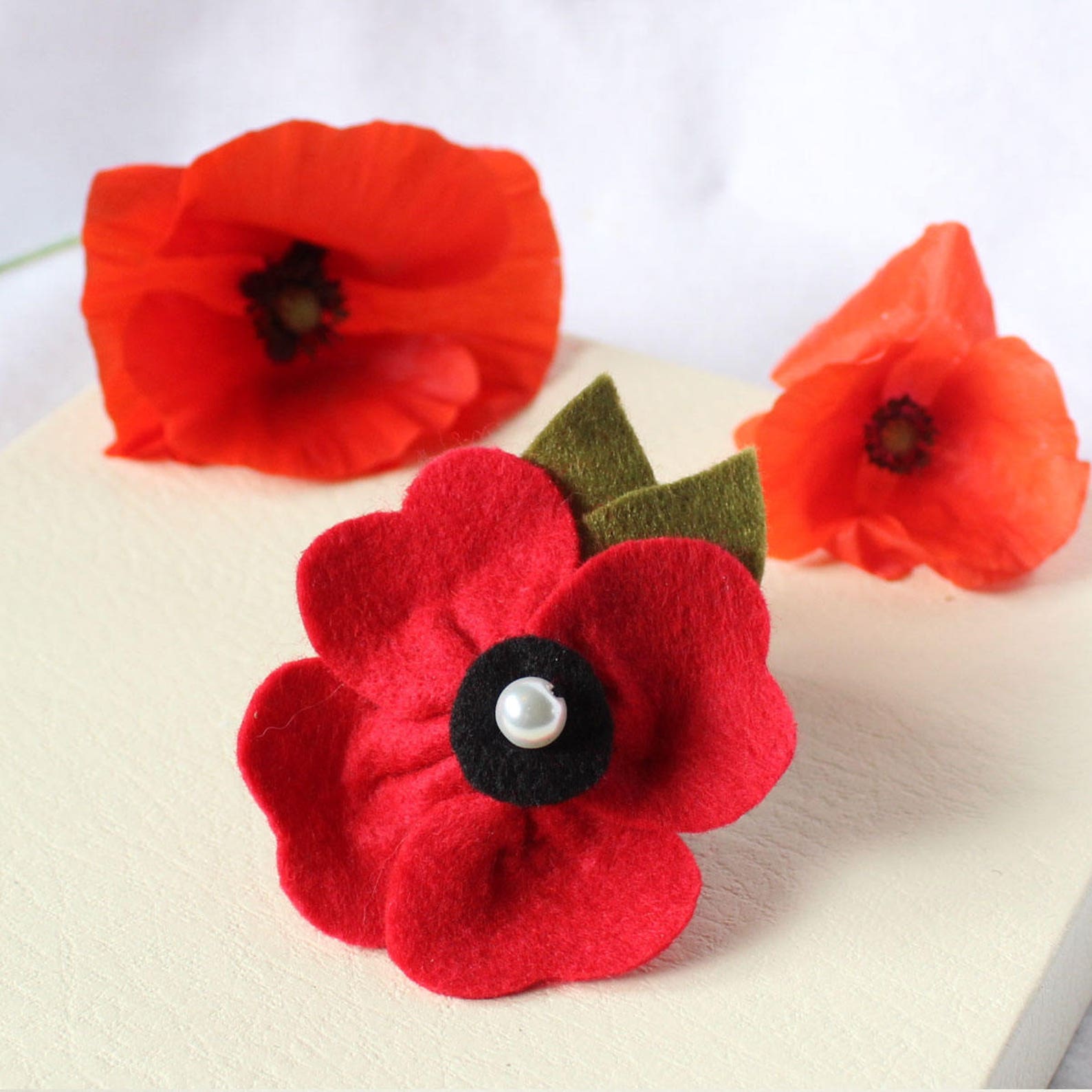 Handmade Red Felt Poppy Brooch Red Flower Brooch for a Poppy - Etsy