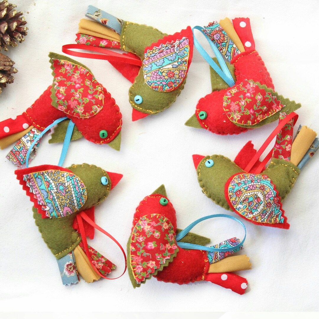 Red and Green Felt Bird Decoration, Folk Art Christmas Tree Ornament - Etsy