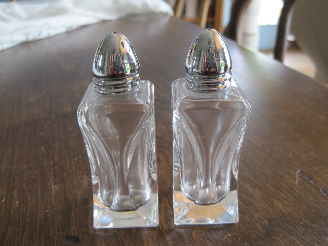 Vintage Glass Salt & Pepper Shaker Set: Chrome Caps, Curved Body. Retro ...