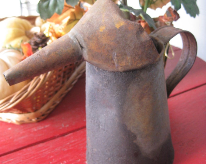 Vintage Gas Station Motor Oil Spout Can, Rusty Patina. 1 Quart Engine ...