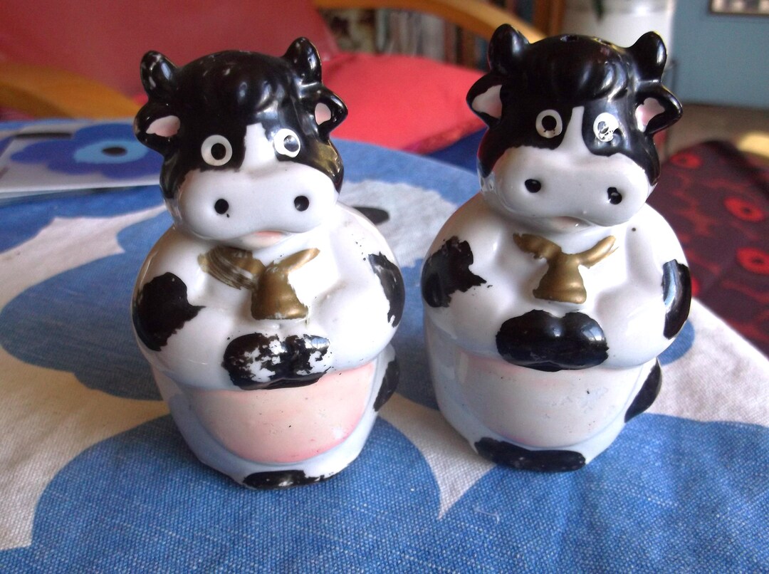 Vintage Cow Salt and Pepper Shakers: Ceramic Farmhouse Decor. Holstein ...