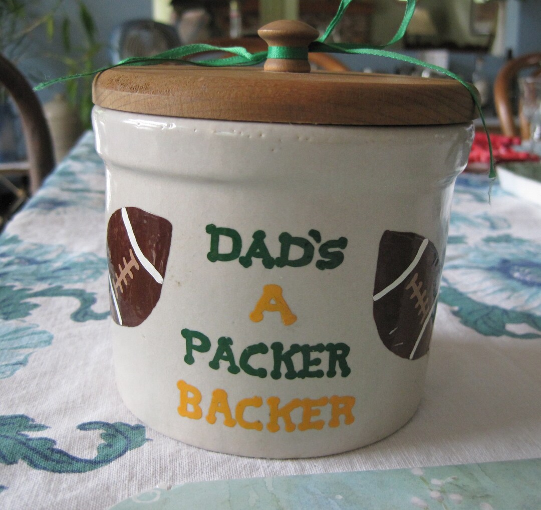 Vintage Green Bay Packers, Dad's a Packer Backer. Hand Painted ...