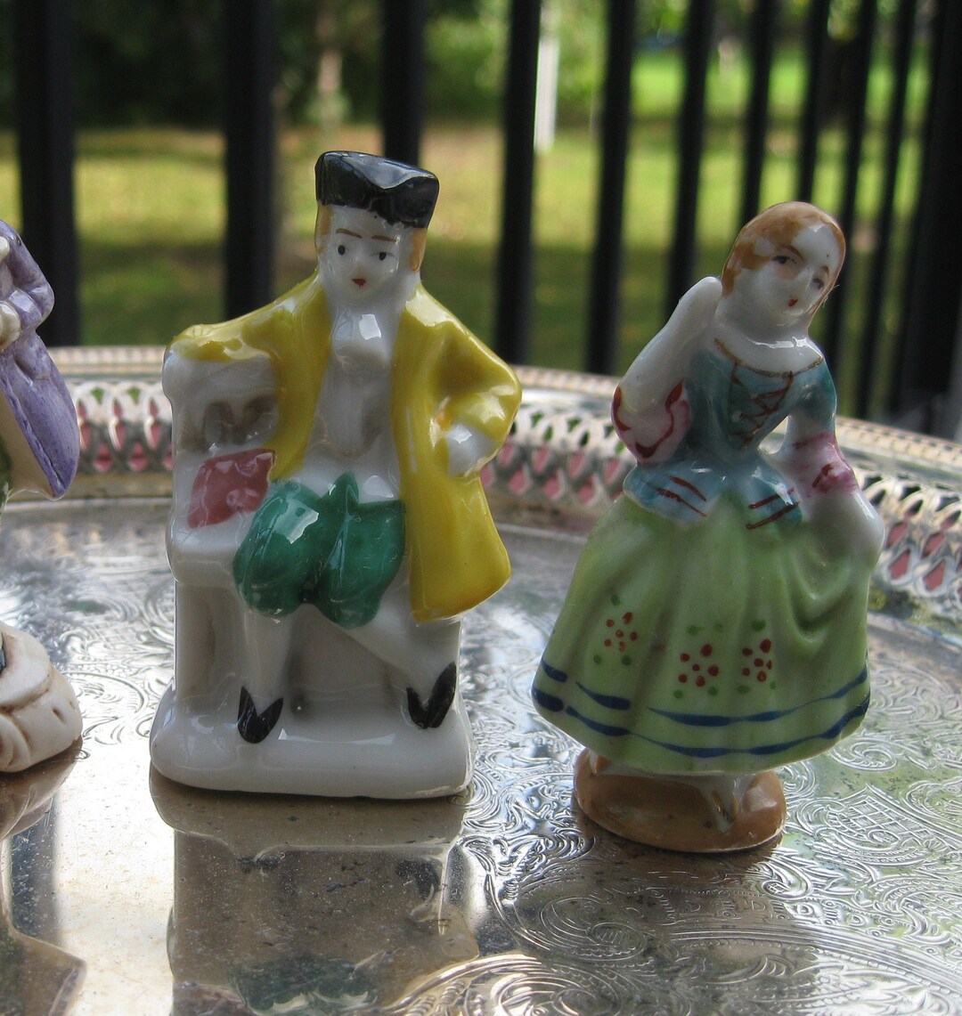Vintage Porcelain Figurines. Occupied Japan. Colonial, Victorian Couple ...