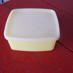 Vintage Yellow Tupperware Square Away Container: 1 Pint Refrigerator ...