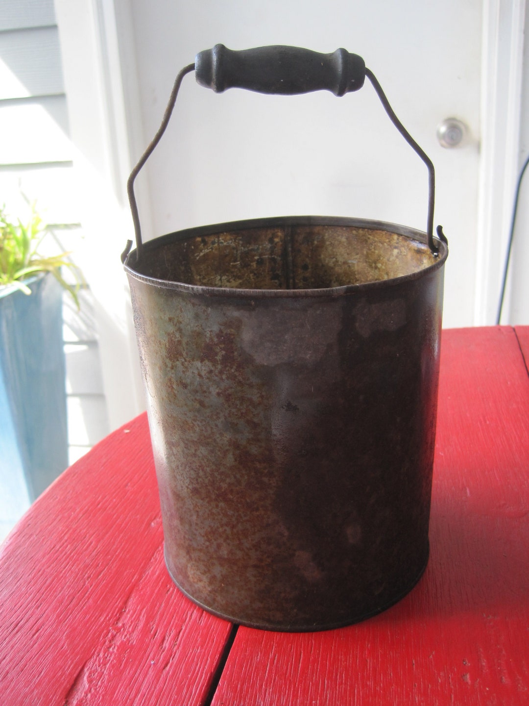 Vintage Paint Can Pail. Tin Bucket; Wooden Handle. Plant Pot; Tote ...