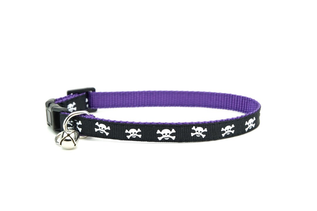 Cat Collar Skulls and Crossbones Cat Collar on Purple Breakaway Cat ...
