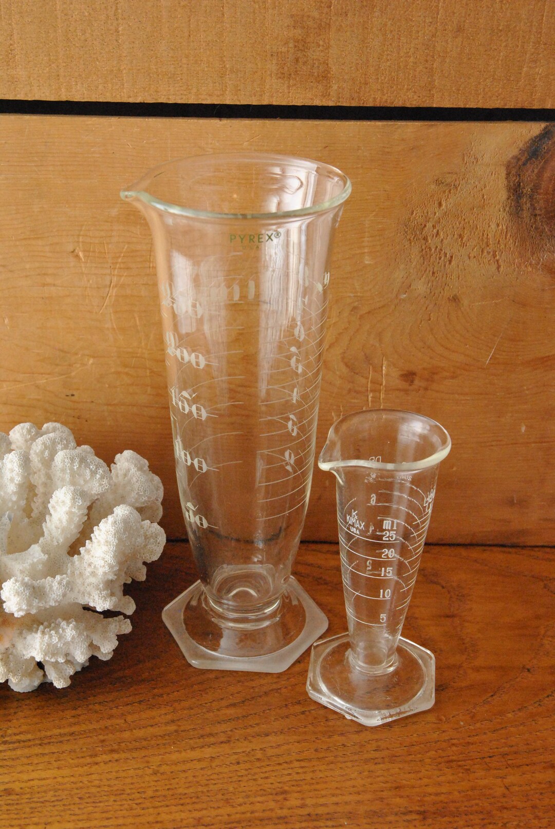 Vintage Laboratory Measuring Beakers - Etsy