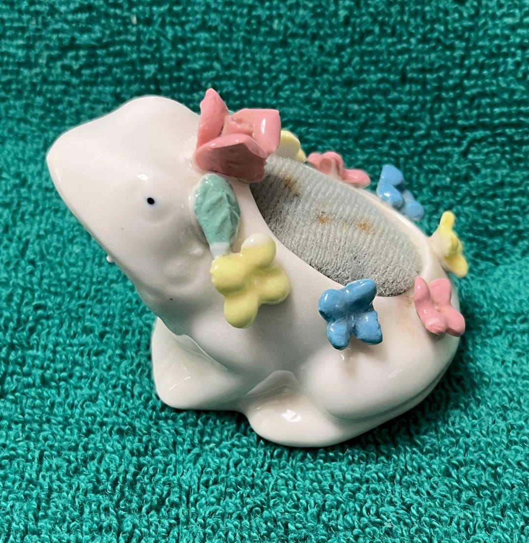 Frog Pin Cushion With Flowers - Etsy