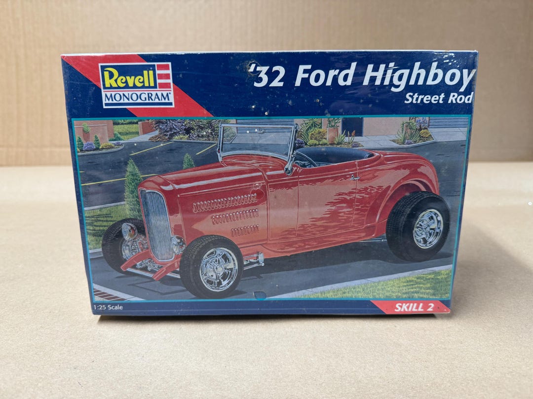 1932 Ford Roadster MODEL KIT 1/25 Scale Revell Hot Rod - Etsy