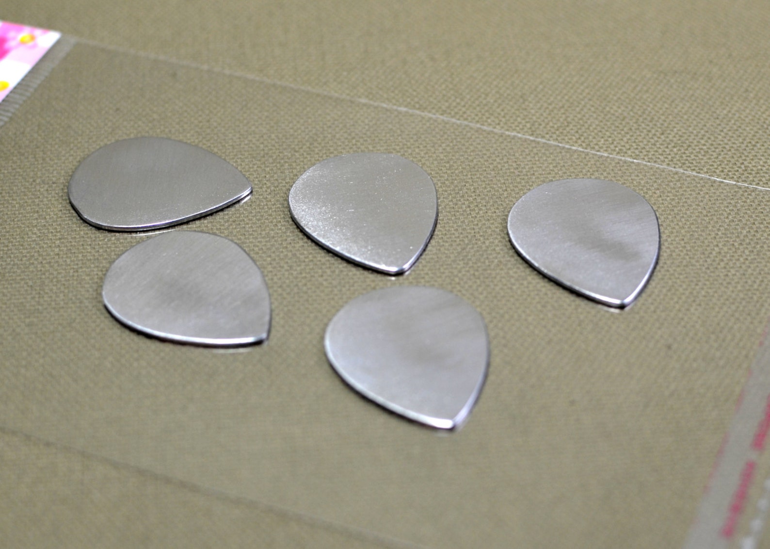 Teardrop Aluminum Guitar Picks in 18 Gauge Qty 5 - Etsy