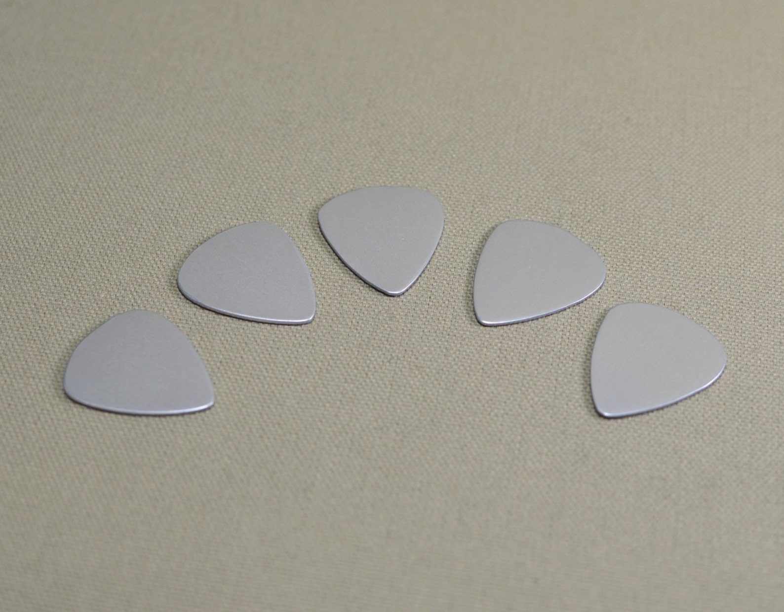 Aluminum Guitar Pick Blanks in 18 Gauge Qty 5 - Etsy