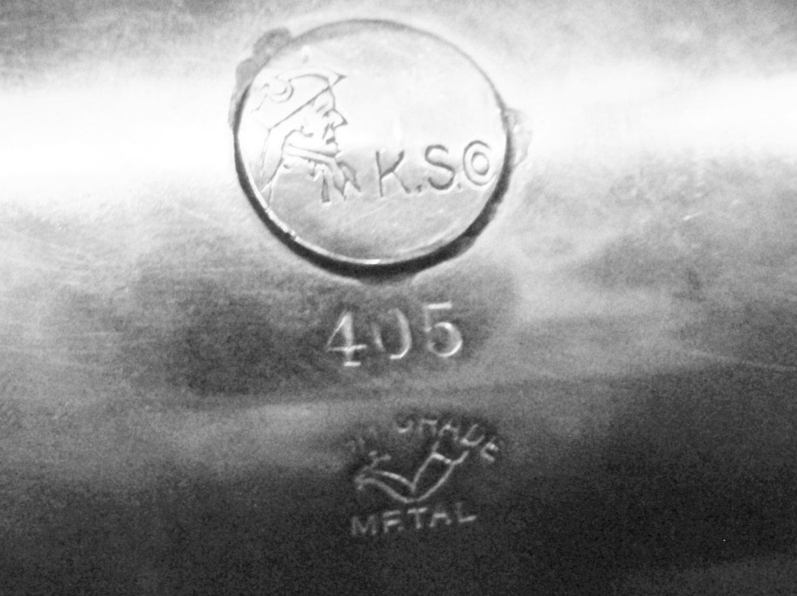 Knickerbocker Silver Co. Silver Plated Double Handled Footed Serving ...