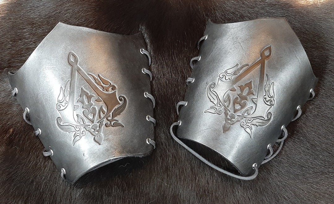 Assassin Leather Bracers - Etsy