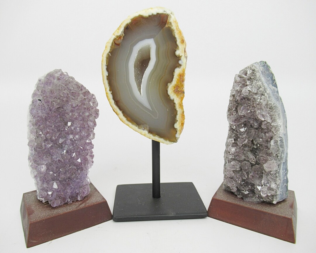 Polished Geode on Stand With Amethyst Rock Samples Rock Collecting ...