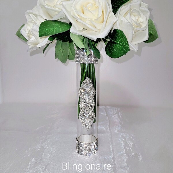 X Bouquet Holder at Peter Chavez blog