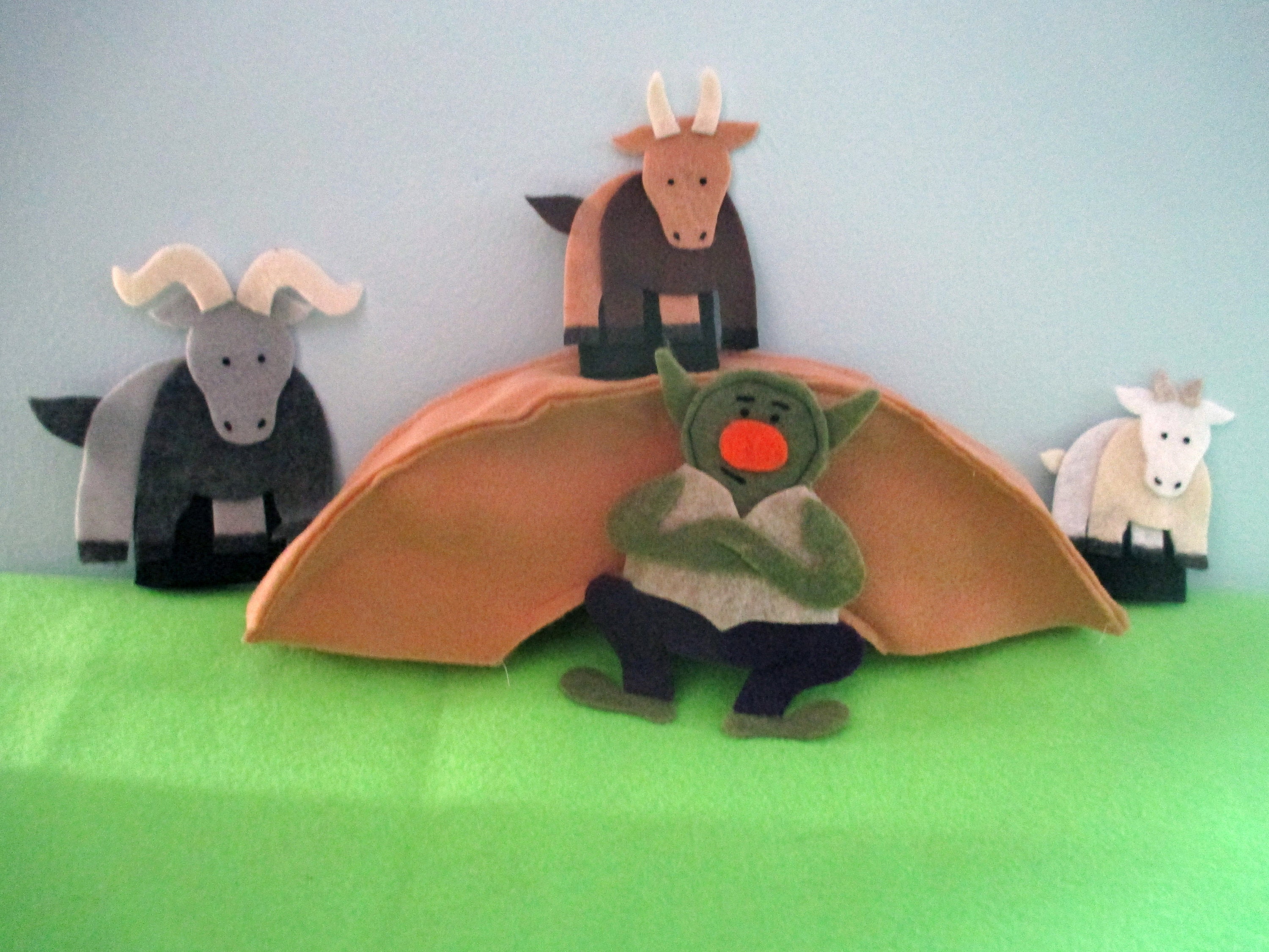 3 Billy Goats Gruff Finger Puppet Play Set - Etsy