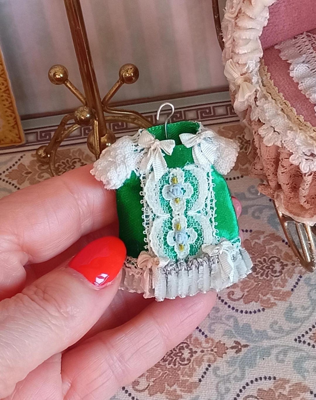 Newdollhouse Victorian Velvet Children Dress on Hang 1:12 Dollhouse ...