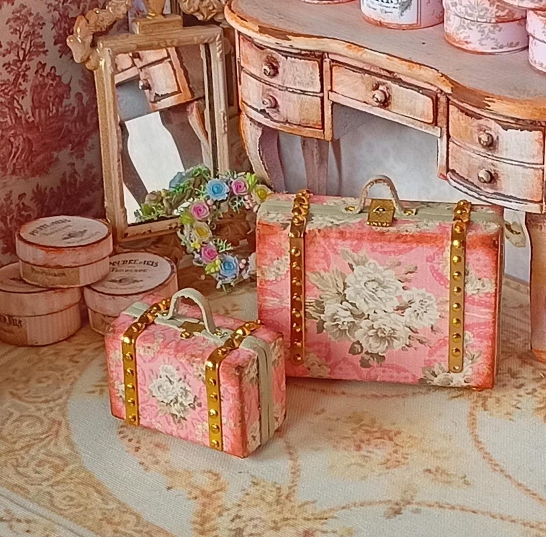 Newdollhouse Miniature Shabby Vintage Suitcases. 1:12 Miniature Suitcase for Dollhouse ...