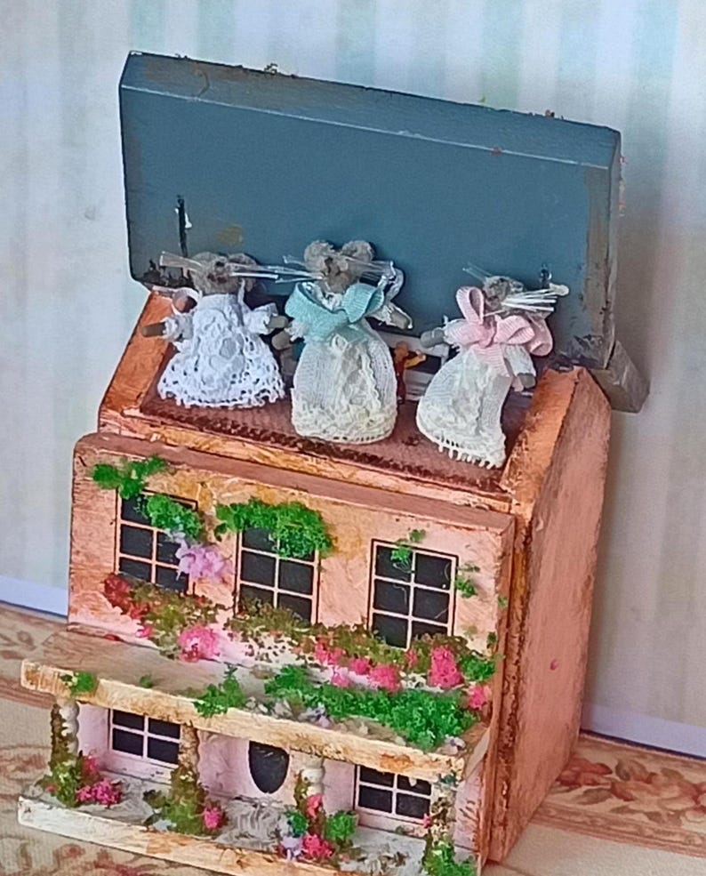 NEW- Dollhouse Miniature Dressed Baby Mice. 1:12 Miniature Children ...