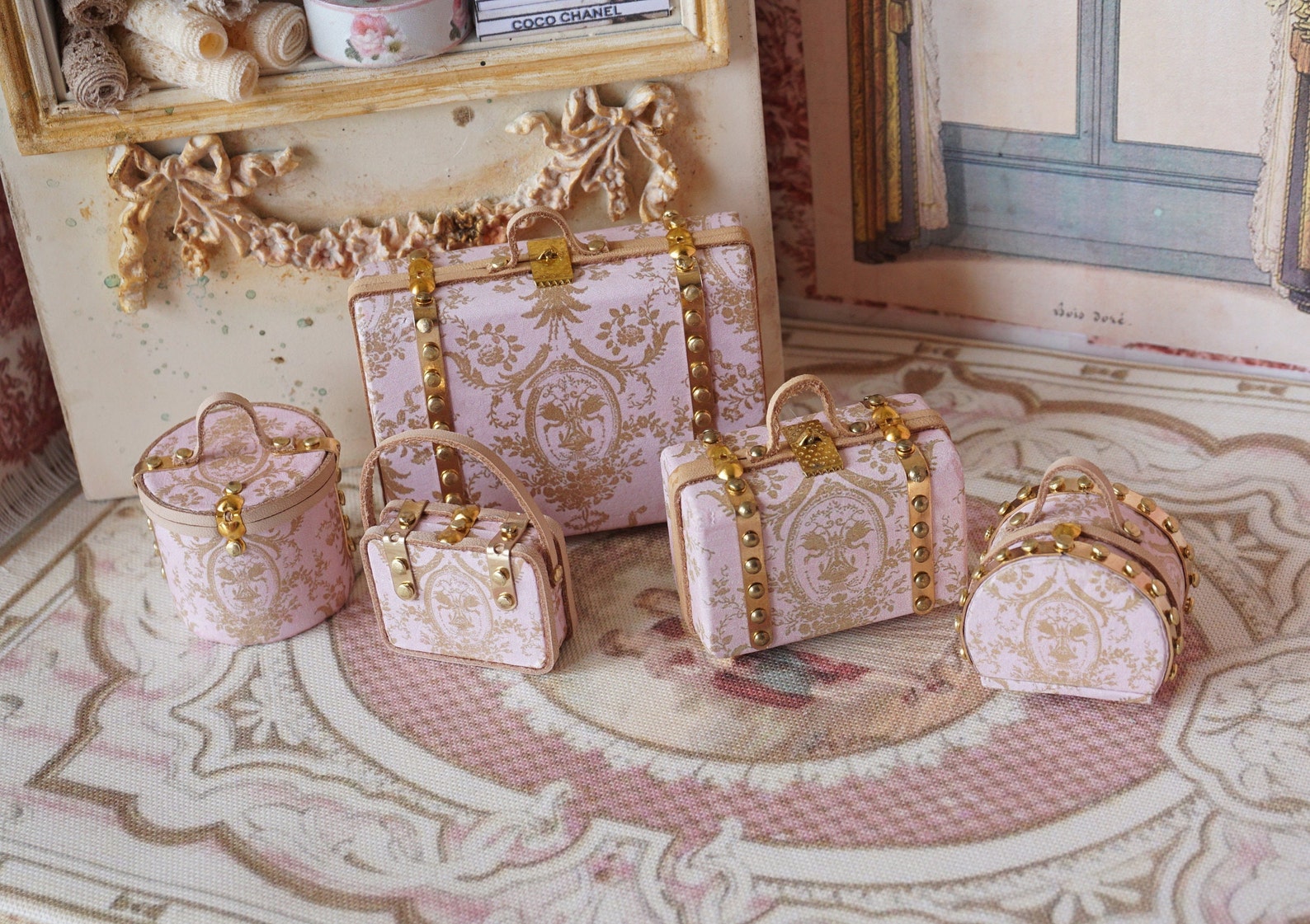 Newdollhouse Miniature Romantic Suitcase Set.three Miniature Luggage ...