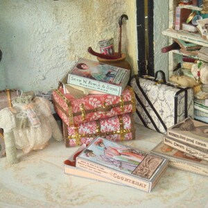Edwardian Blouse Antique Box for Dollhouses. 1:12 Antique Storage ...