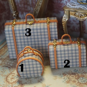 New**dollhouse Miniature Deluxe Suitcase Set. Three Miniature Luggage Suitcases for Dollhouses ...