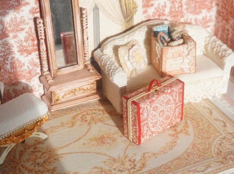 Dollhouse Miniature Shabby Vintage Suitcase. 1:12 Miniature Suitcase ...