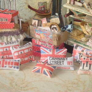 Three Vintage London Boxes for Dollhouses. 1:12 Dollhouse Miniature ...