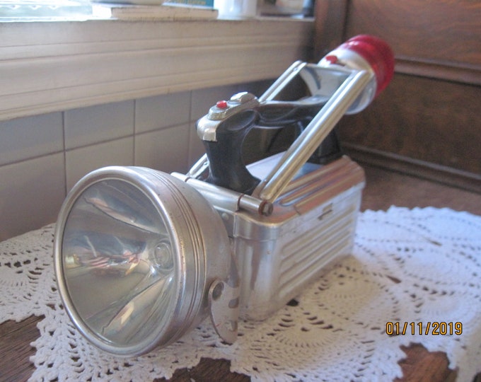 Ash Flash - Vintage Flashlight - Explorer - Etsy