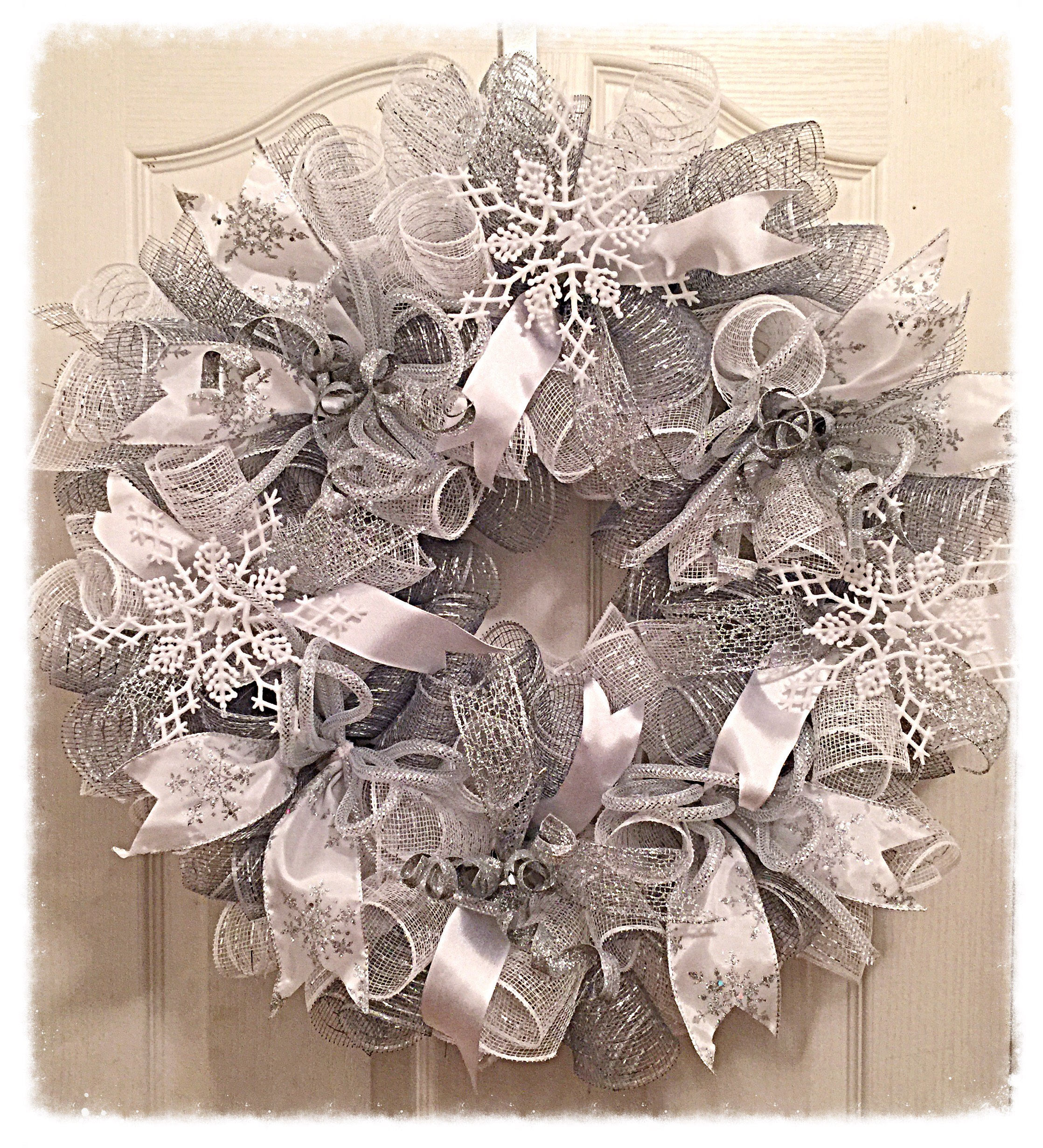 Winter Snowflake Deco Mesh Wreath/snowflake Wreath/winter - Etsy