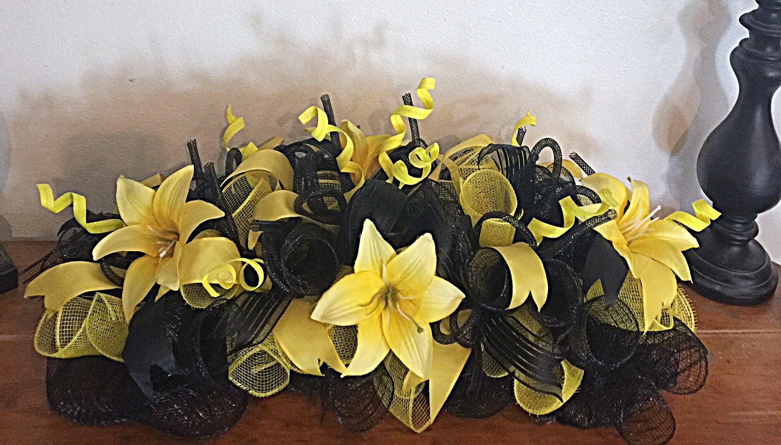 20 Black and Yellow Deco Mesh arrangement/Black and | Etsy