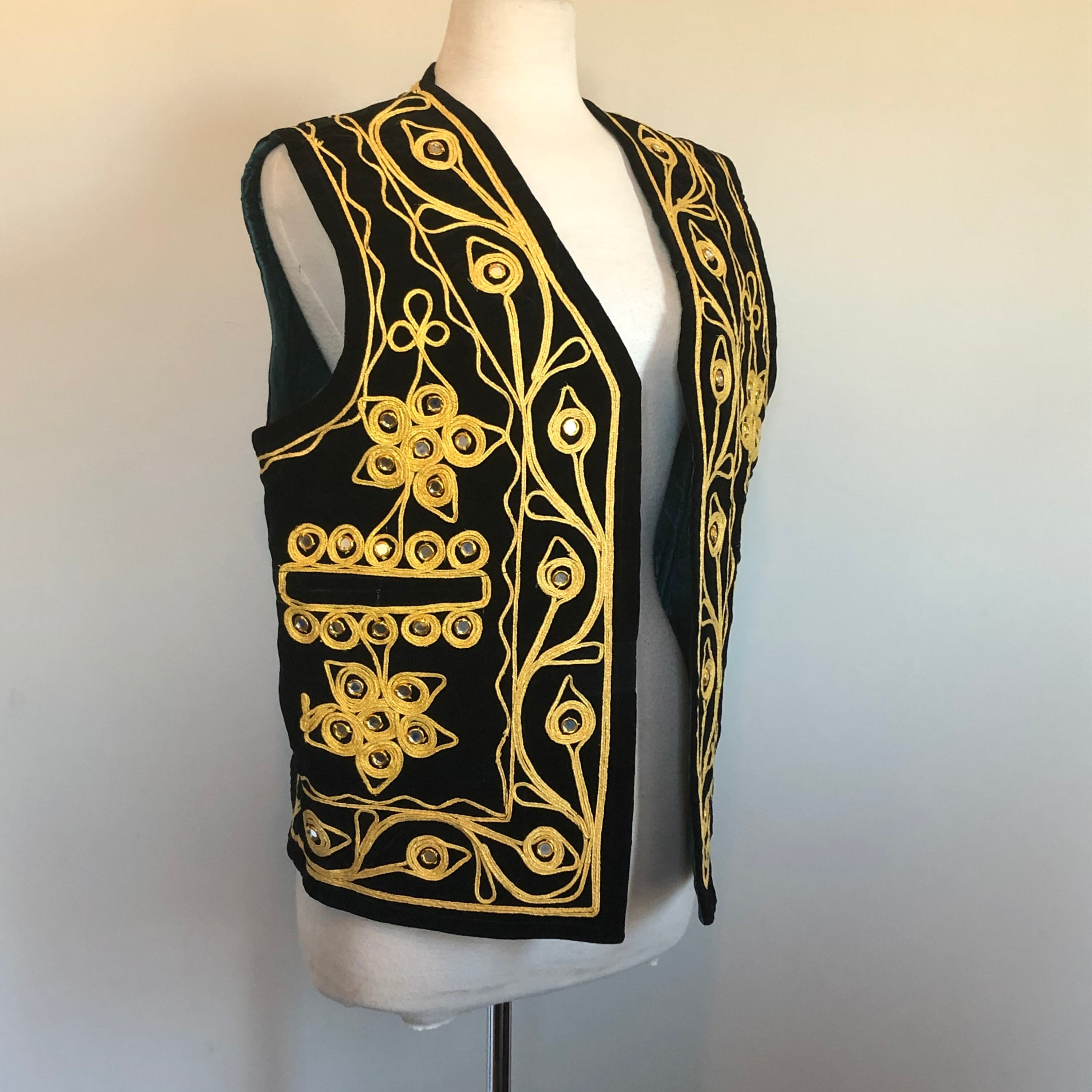 Fabulous Vintage 60’s Rocker Woodstock Boho Velvet Hippie Vest Sz 44” C ...