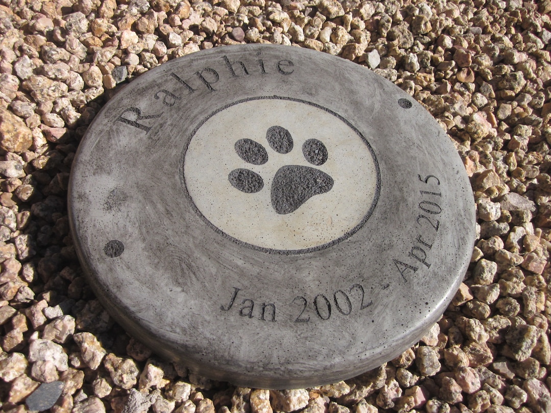 Personalized Engraved Pet Memorial Stone 11 Round - Etsy