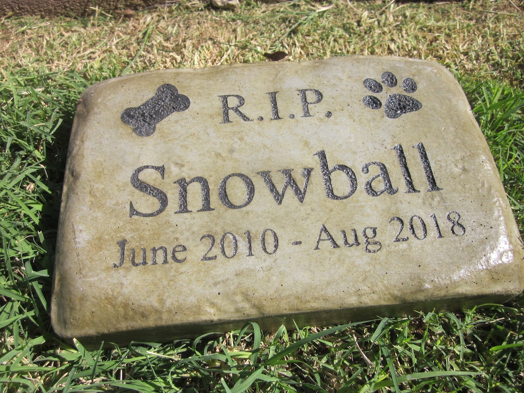 Personalized Engraved Pet Memorial Stone 8.5"x5.5" Rest in Peace (RIP ...
