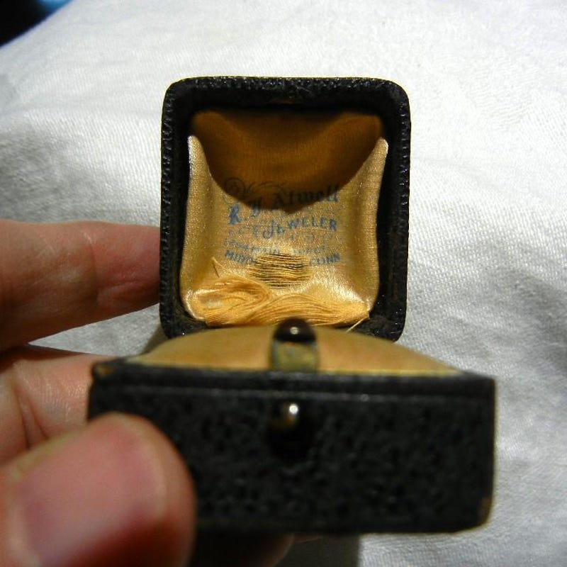 Antique Ring Box - Etsy