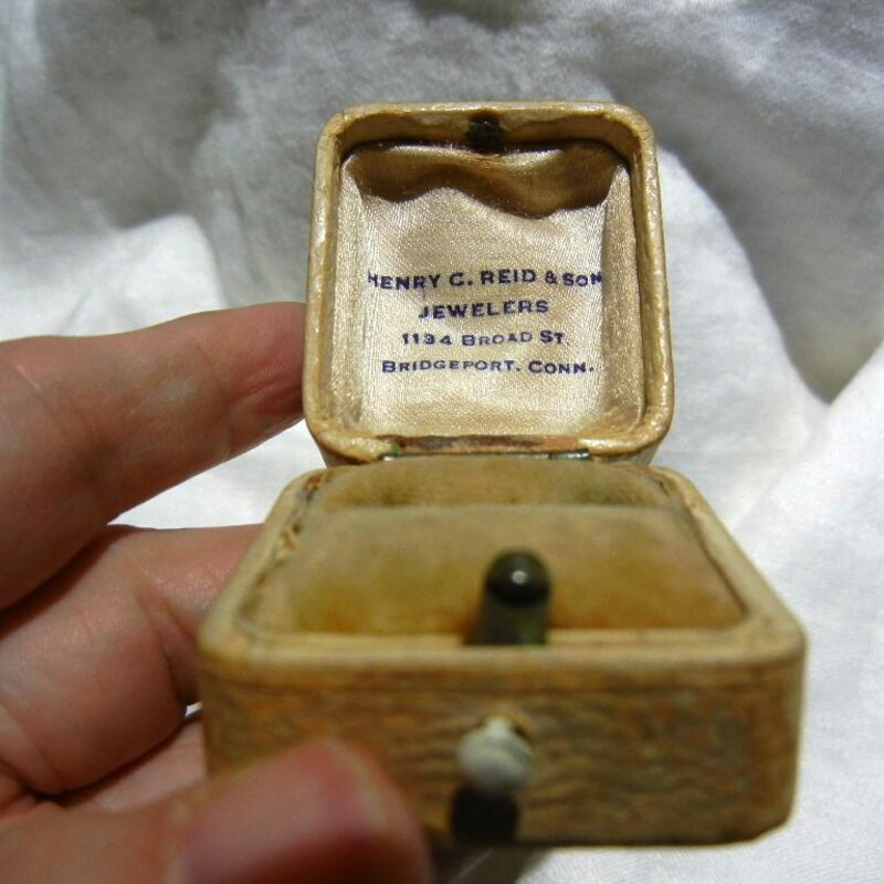Antique Ring Box - Etsy