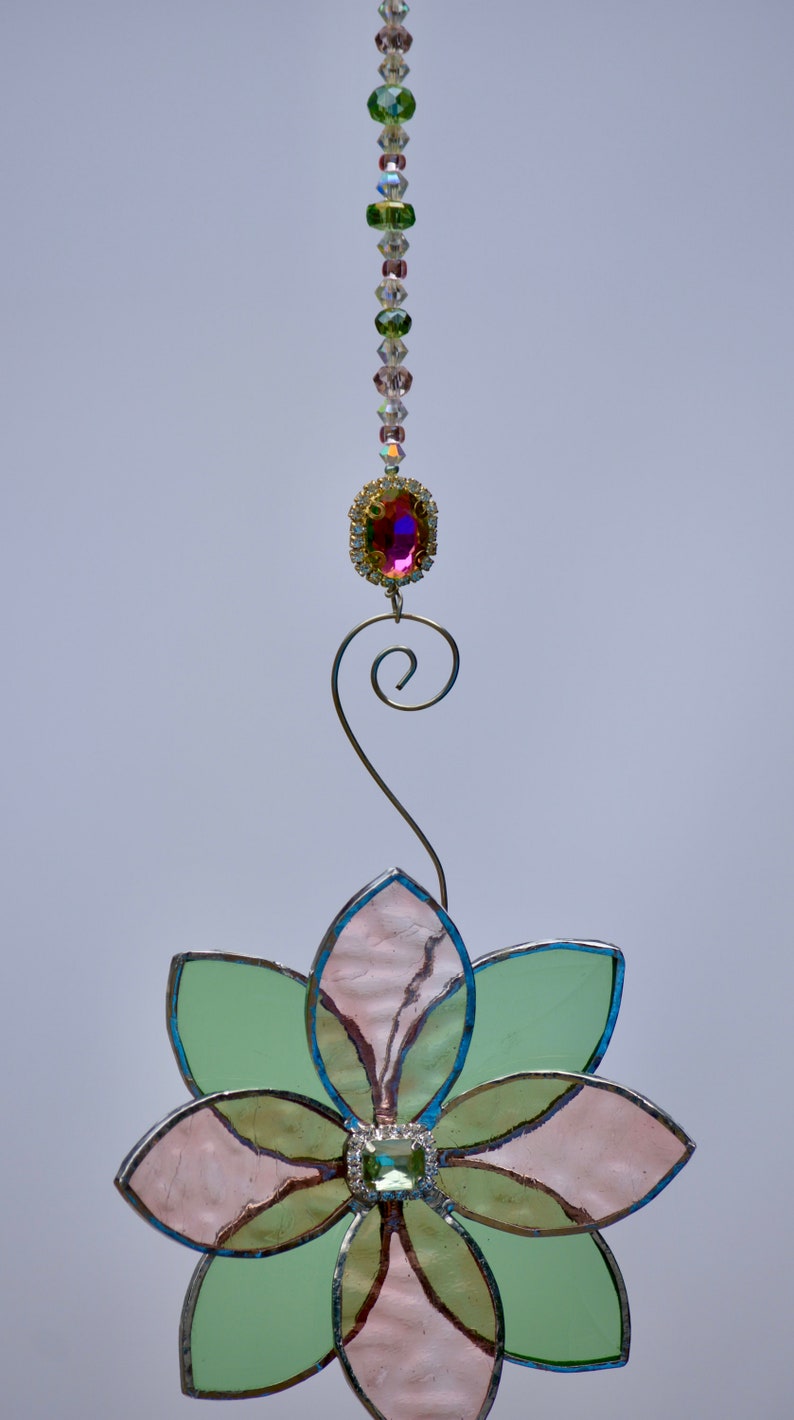 Stained Glass Flower Suncatcher for Window Hanging or Patio - Etsy