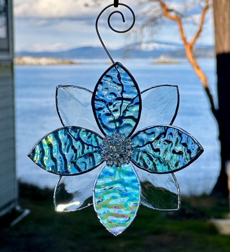 Stained Glass Flower Suncatcher for Window Hanging or Wall - Etsy