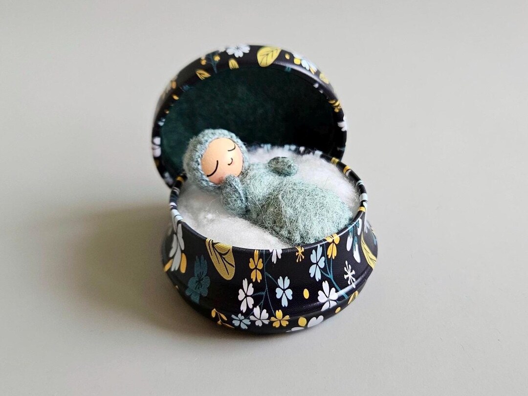 Tiny Baby in 1 1/2 Inch Tin With Lid - Doll in Sea Mist Felt Inside ...