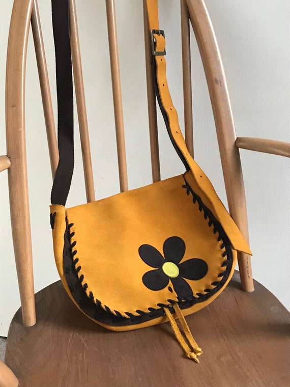 Late 80s /90s acid house homage to 60s/70s hippie fol… - Gem