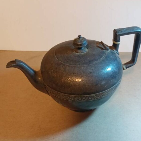 Antique Meriden Pot - Etsy