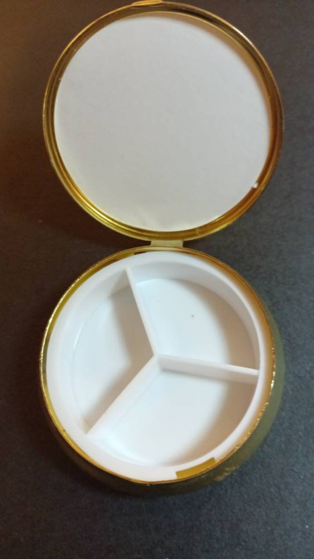 Round Gold Tone Rose/picture on Lid - 3 Compartment Pill Box - Etsy