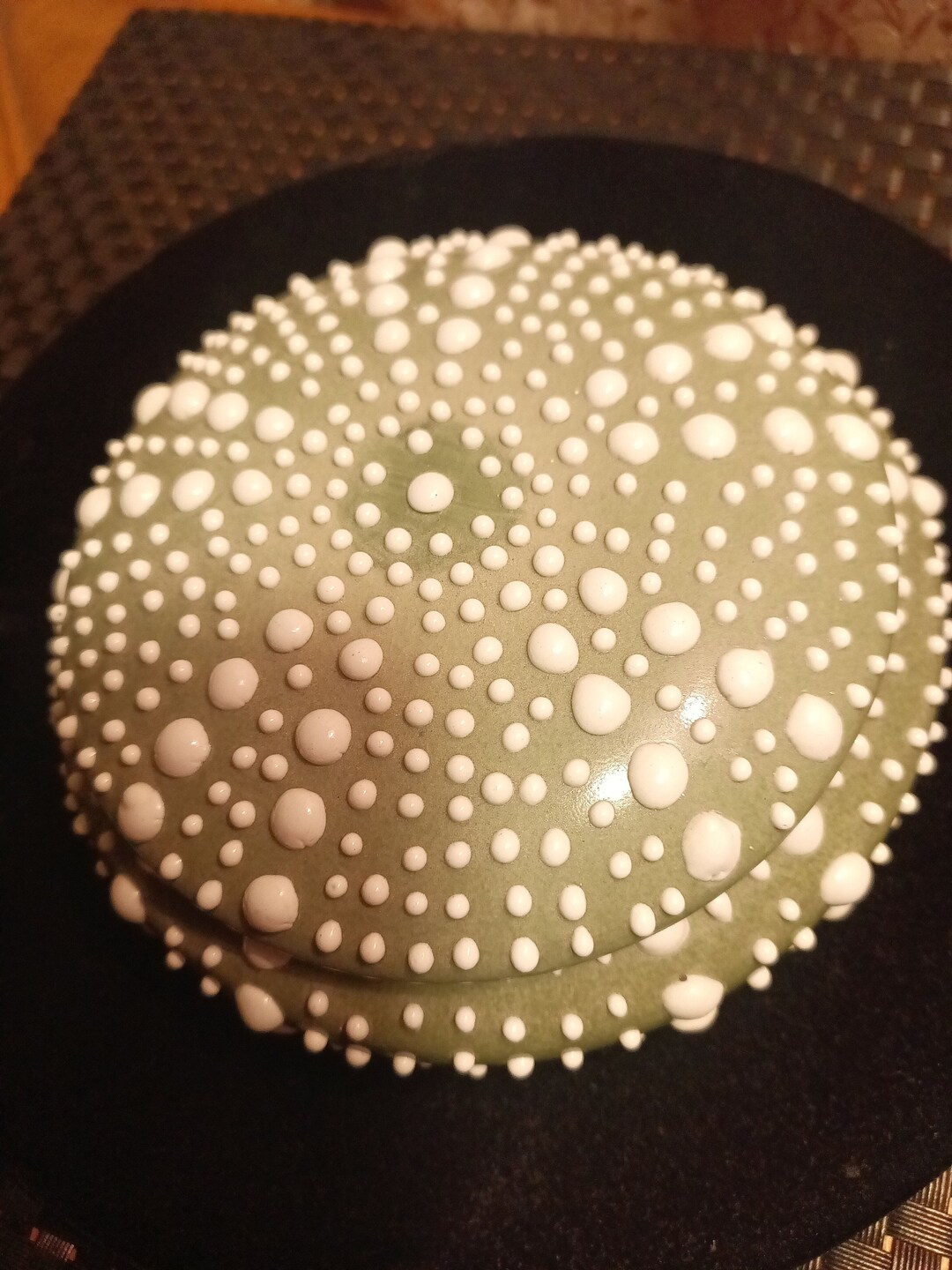 Round Green/white SEA URCHIN Hand Painted Ceramic Unhinged Trinket BOX ...