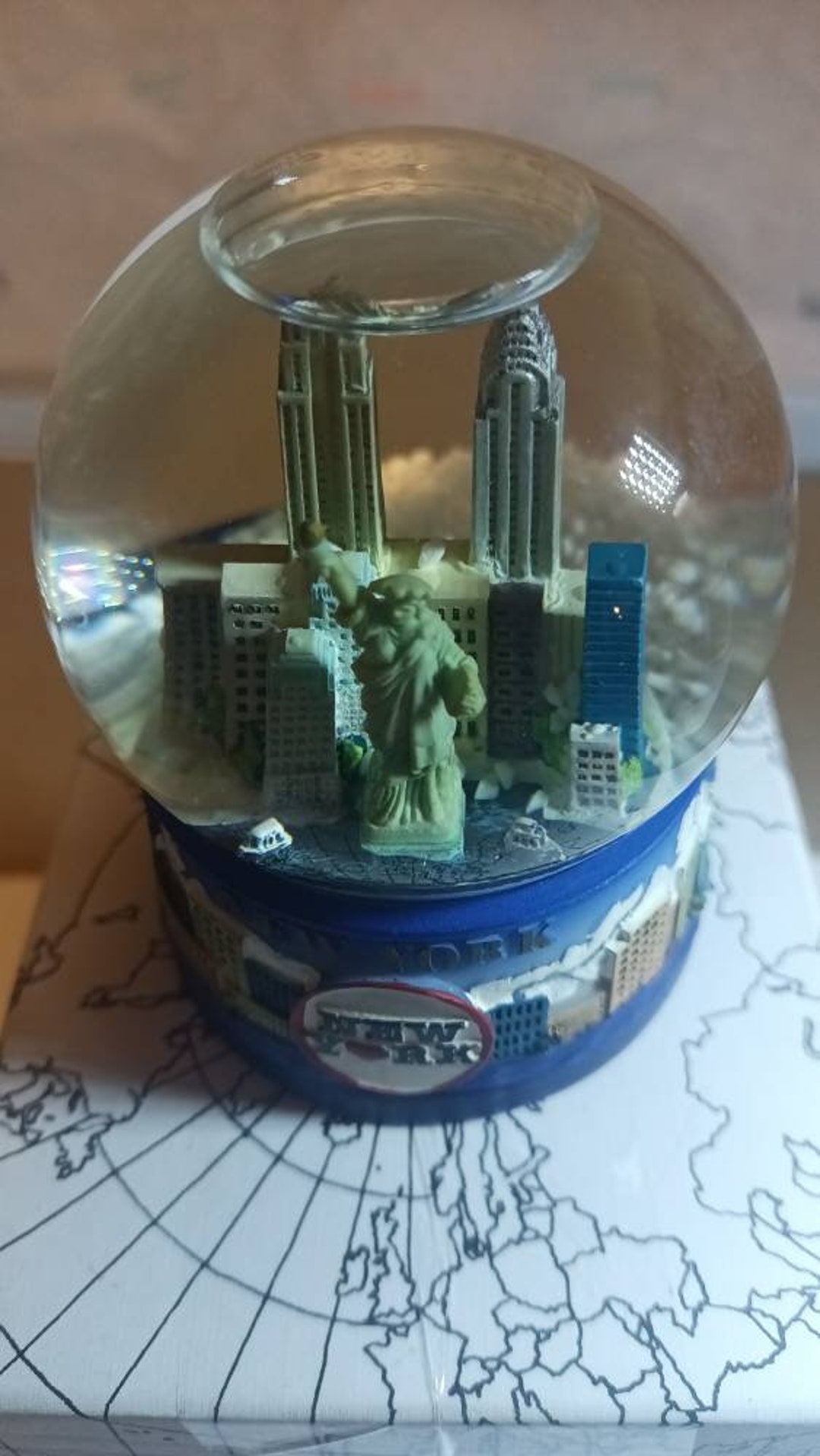 Collectible Small Snow Globe of NEW YORK CITY Souvenir - Etsy
