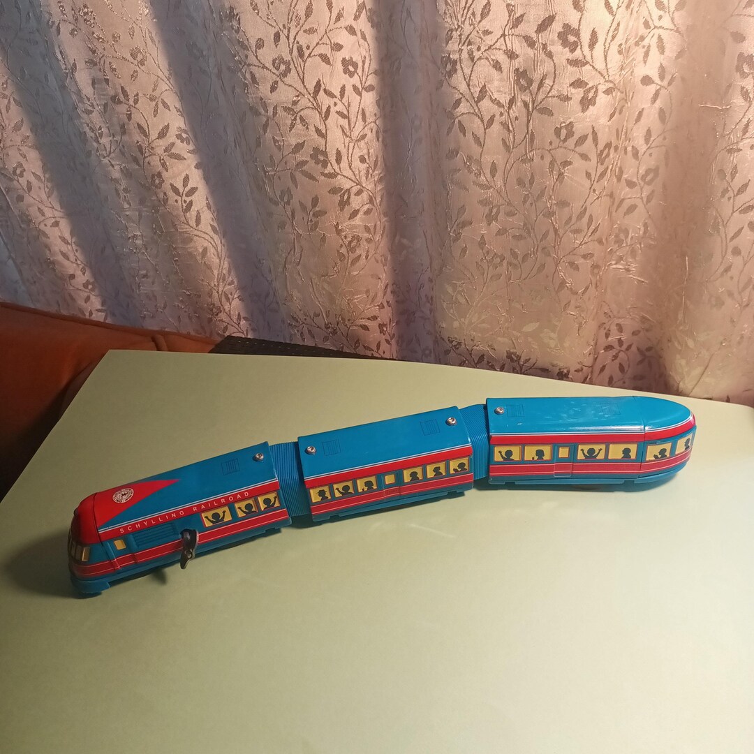 Vintage Wind-up SCHYLLING Tin Blue/red Streamliner 3 Car Toy TRAIN ...