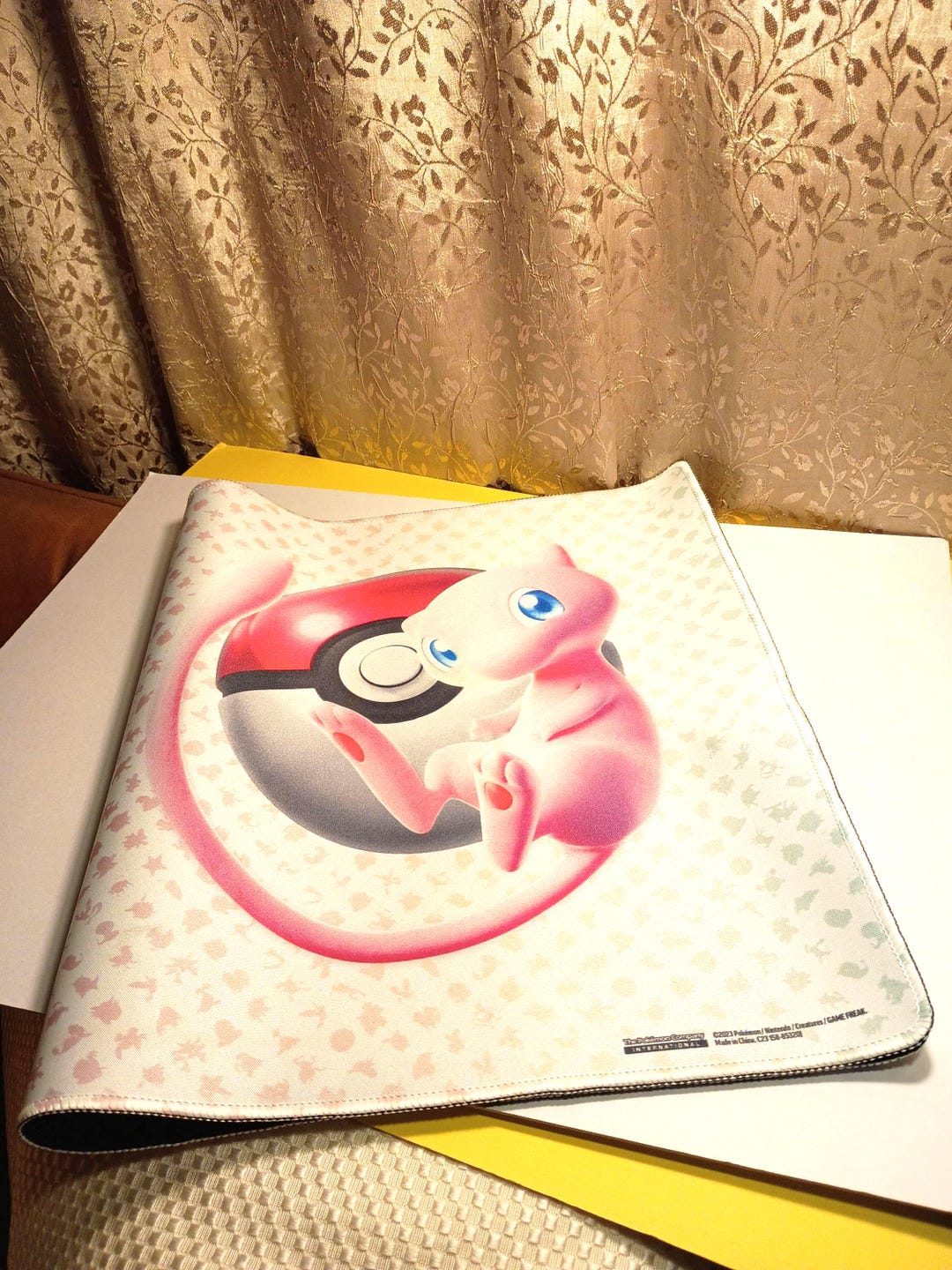 Pokémon Scarlet and Violet 151 Play Mat Mew - Etsy