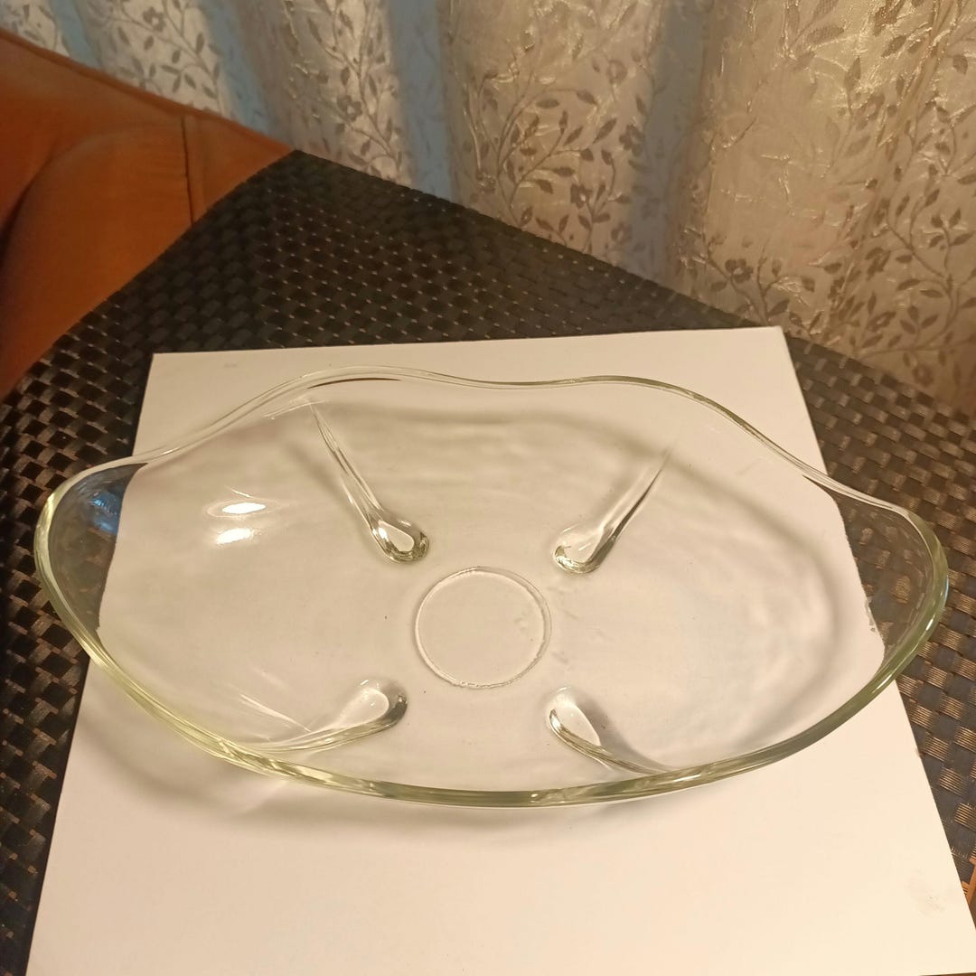 Clear Oval Shape Glass Serving Dish With 4 Teardrop Feet - Etsy