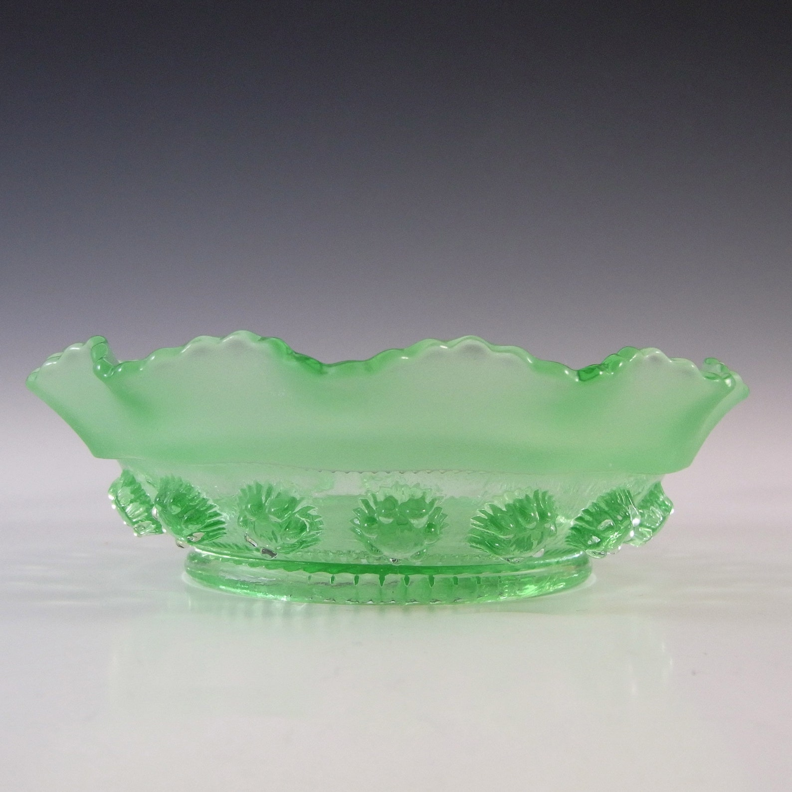 Davidson 269 Art Deco Green Glass 'blackberry Prunt' - Etsy UK